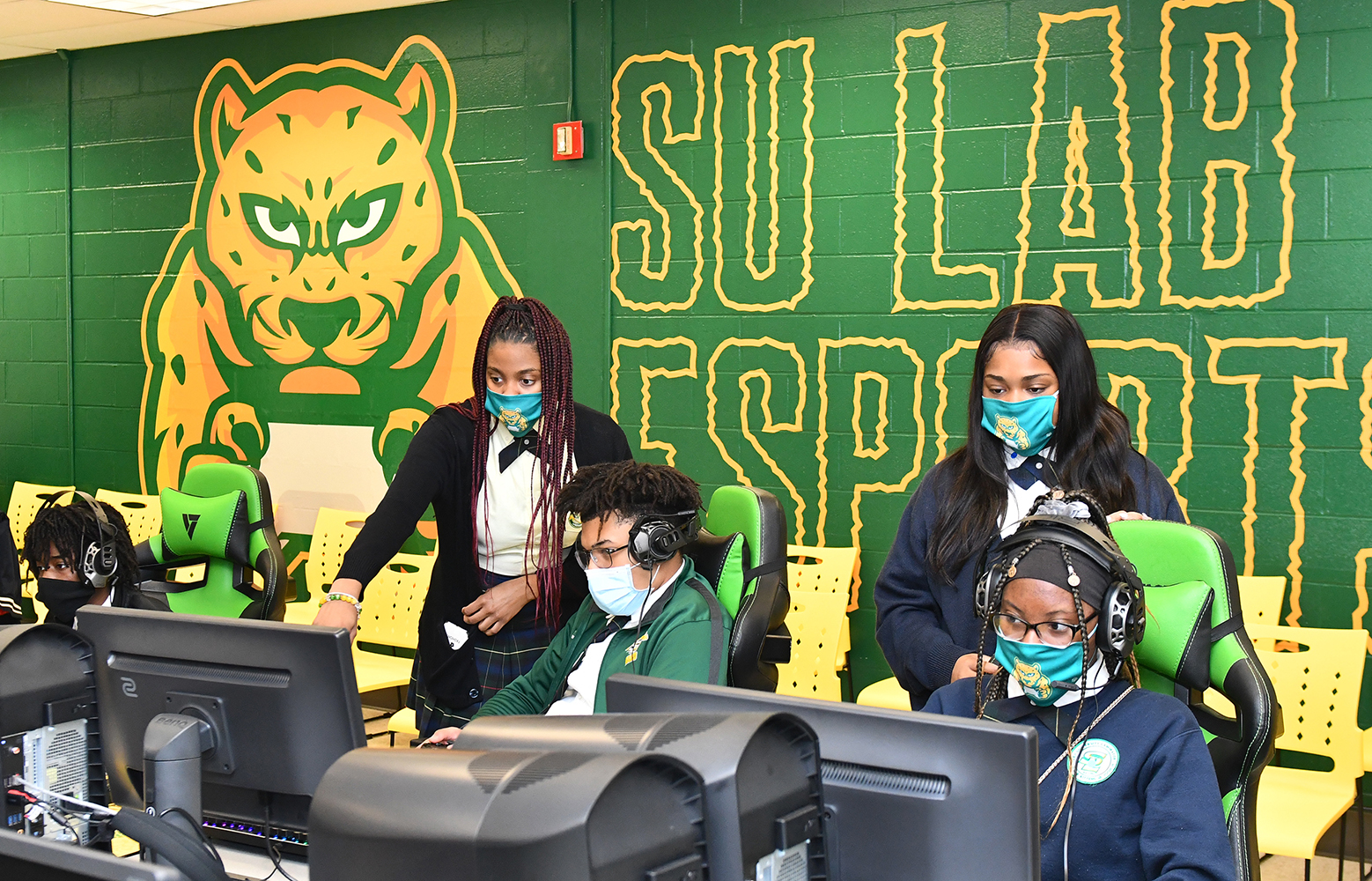 Southern Laboratory School unveils first dedicated esports lab in ...